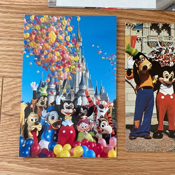 Disney | Wall Decor | Disney World Postcards 4 Mini And Mickey Mouse ...